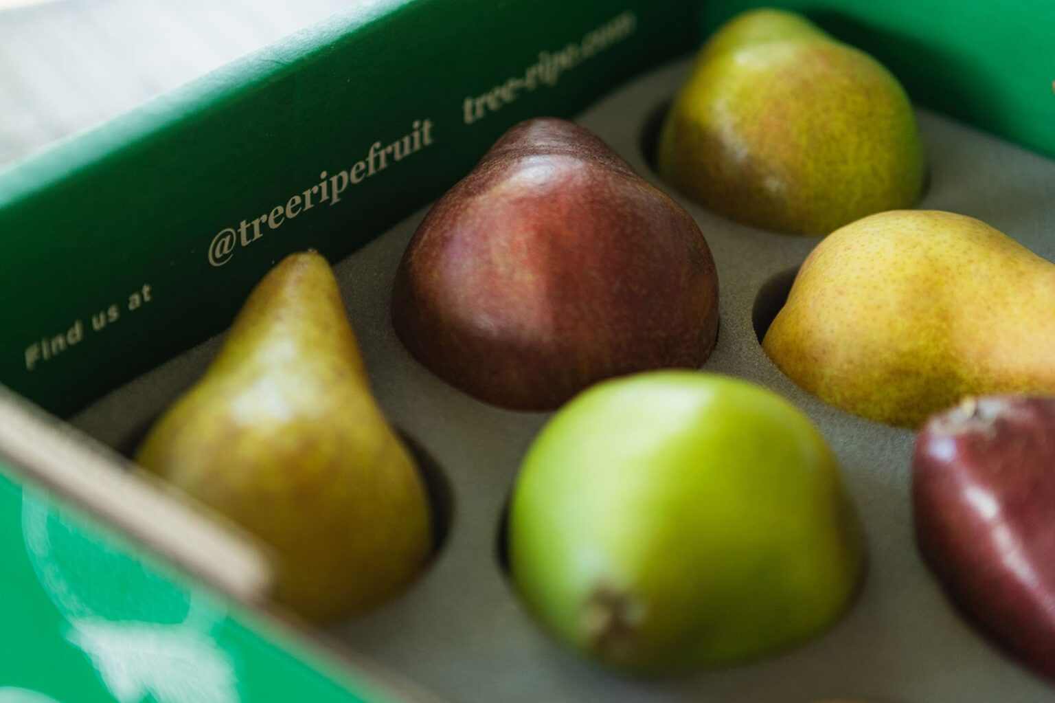 Fresh Oregon Pears | Fresh Fruit Delivered | Tree-Ripe Fruit Co.